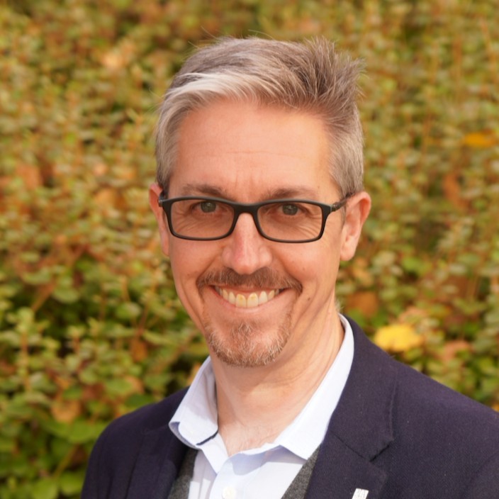 Geoneon | Jason Byrne